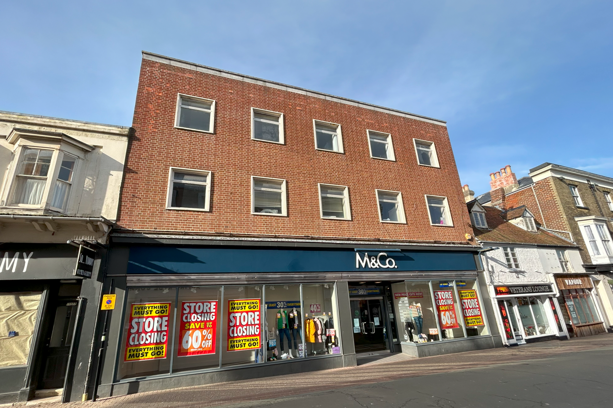 LET: RETAIL UNIT – RYDE, ISLE OF WIGHT, PO33 – Harstonandco